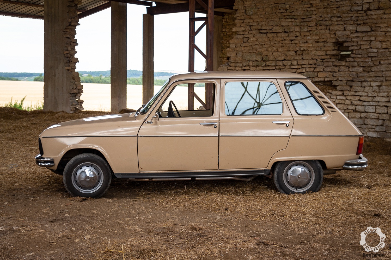 Au volant de la Renault 6, une petite R16 ou une grosse R4 ? - News d ...