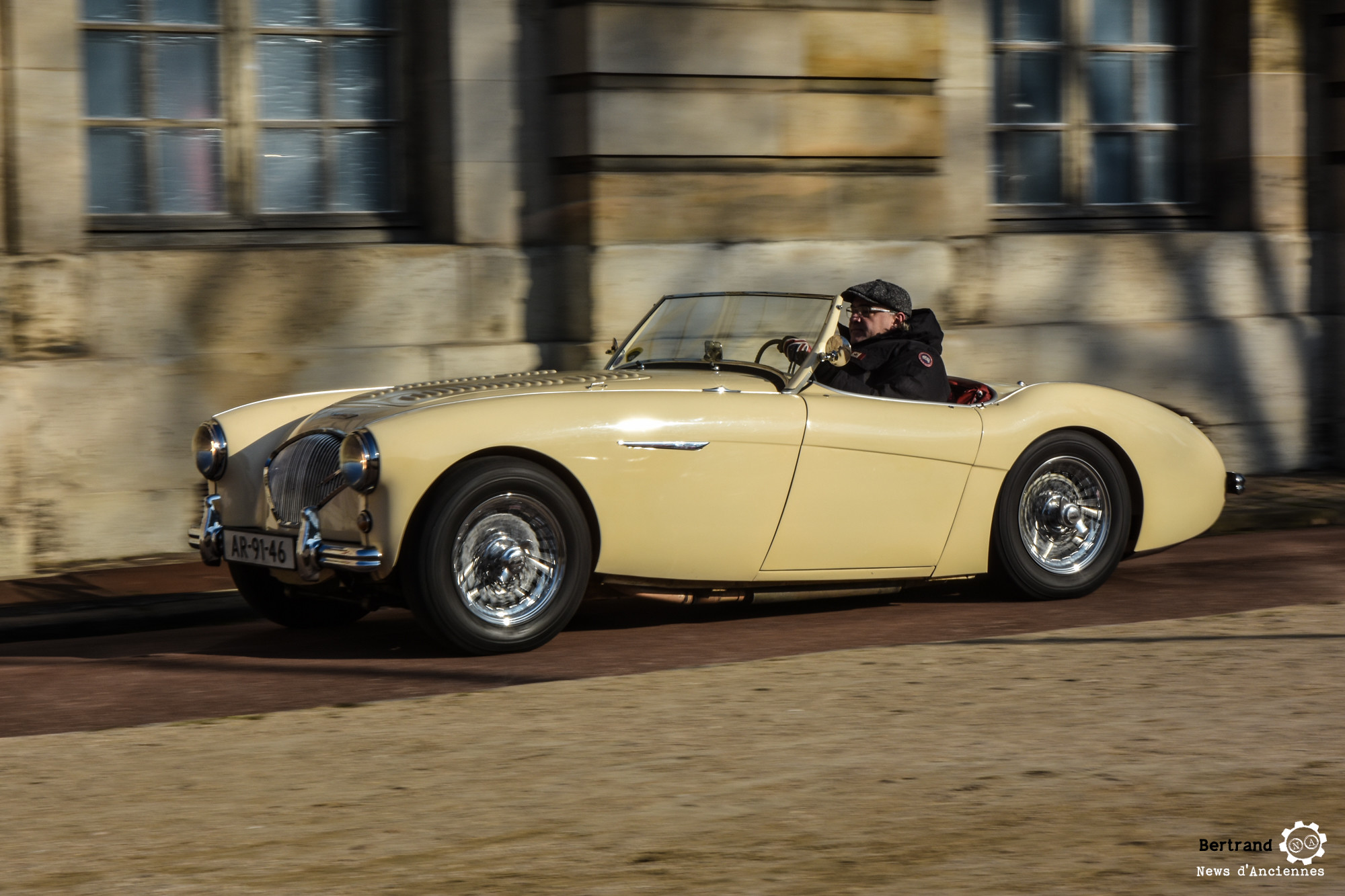 Austin-Healey 100, un gros 4 en ligne pour la première "Big Healey ...