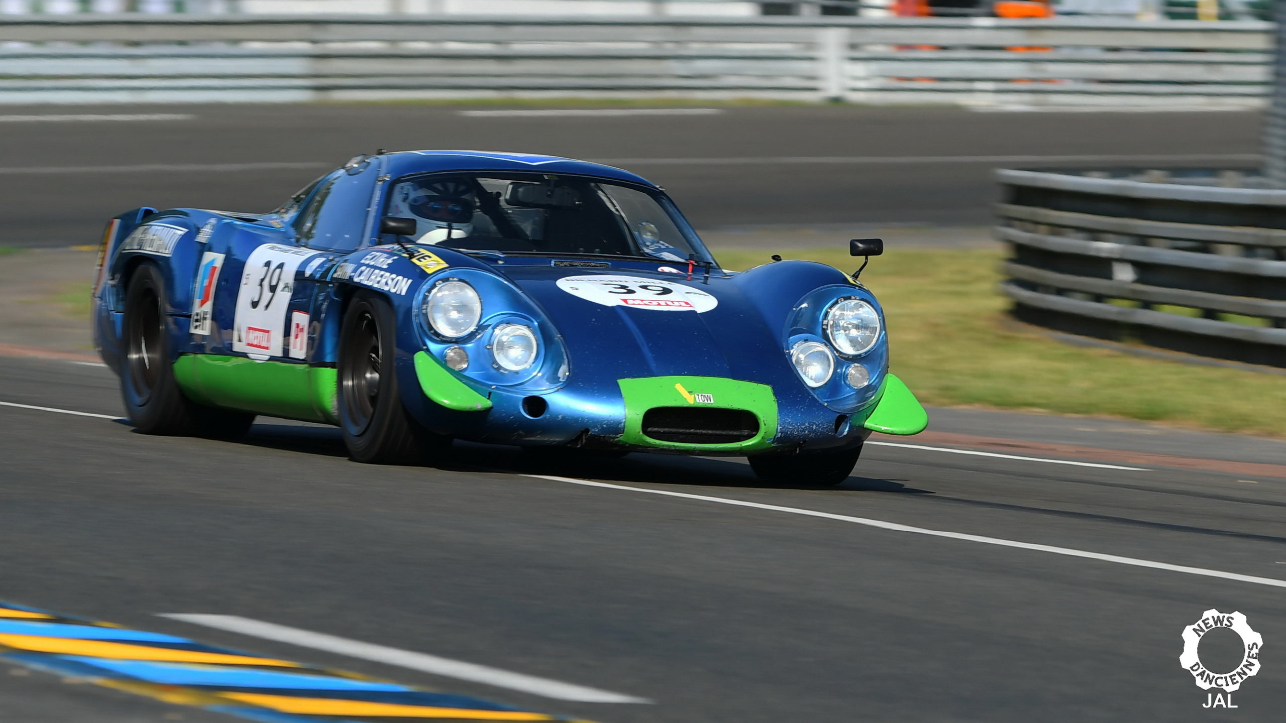 L'Alpine A220, premiers pas chez les "grands" - News d'Anciennes