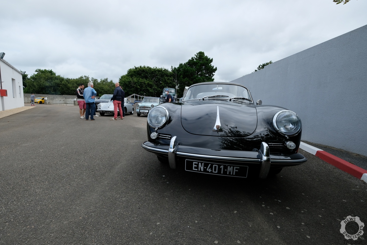 Rassemblement du British Racing Garage : qu'elle fait du bien cette ...