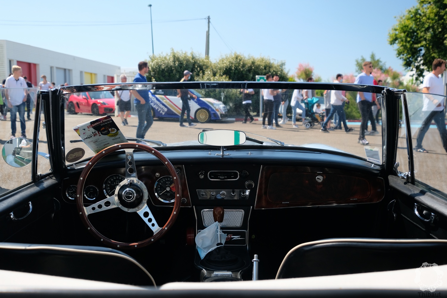 Rassemblement du British Racing Garage : qu'elle fait du bien cette ...