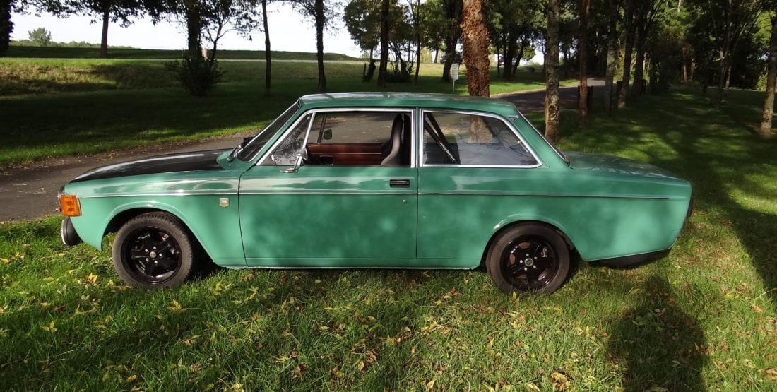 Les Voitures Anciennes de nos lecteurs, la Volvo 142S de Philippe ...