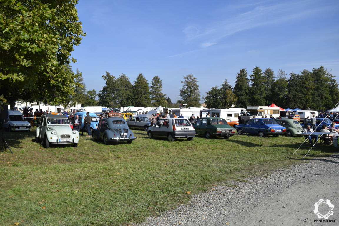 Bourse de Bazouges 2021, un succès immense ! - News d'Anciennes