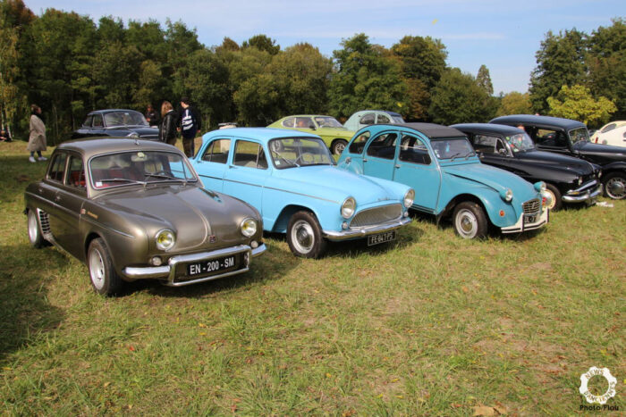 Bourse de Bazouges 2021, un succès immense ! - News d'Anciennes