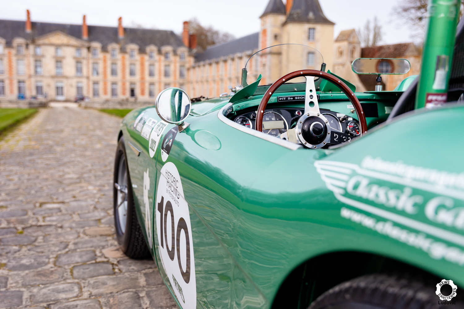 Au volant de l'Austin Healey 100S "Special", prête pour Le Mans Classic ...
