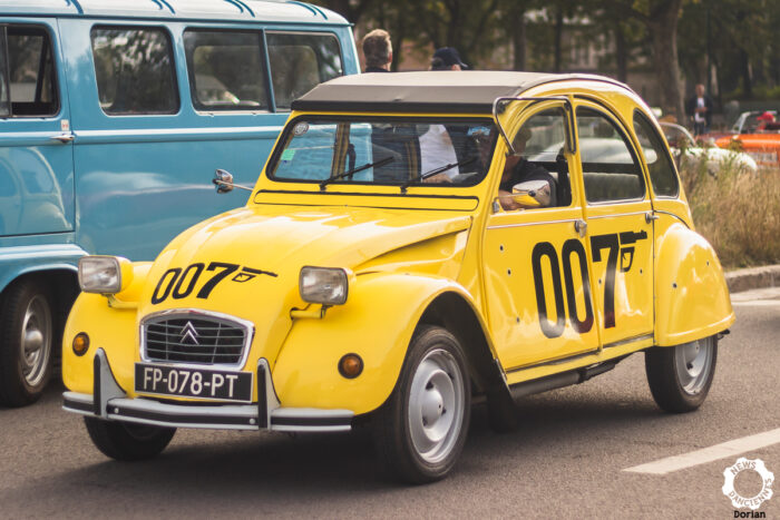 Citroën 2CV 007, de James Bond à James Bourde - News d'Anciennes