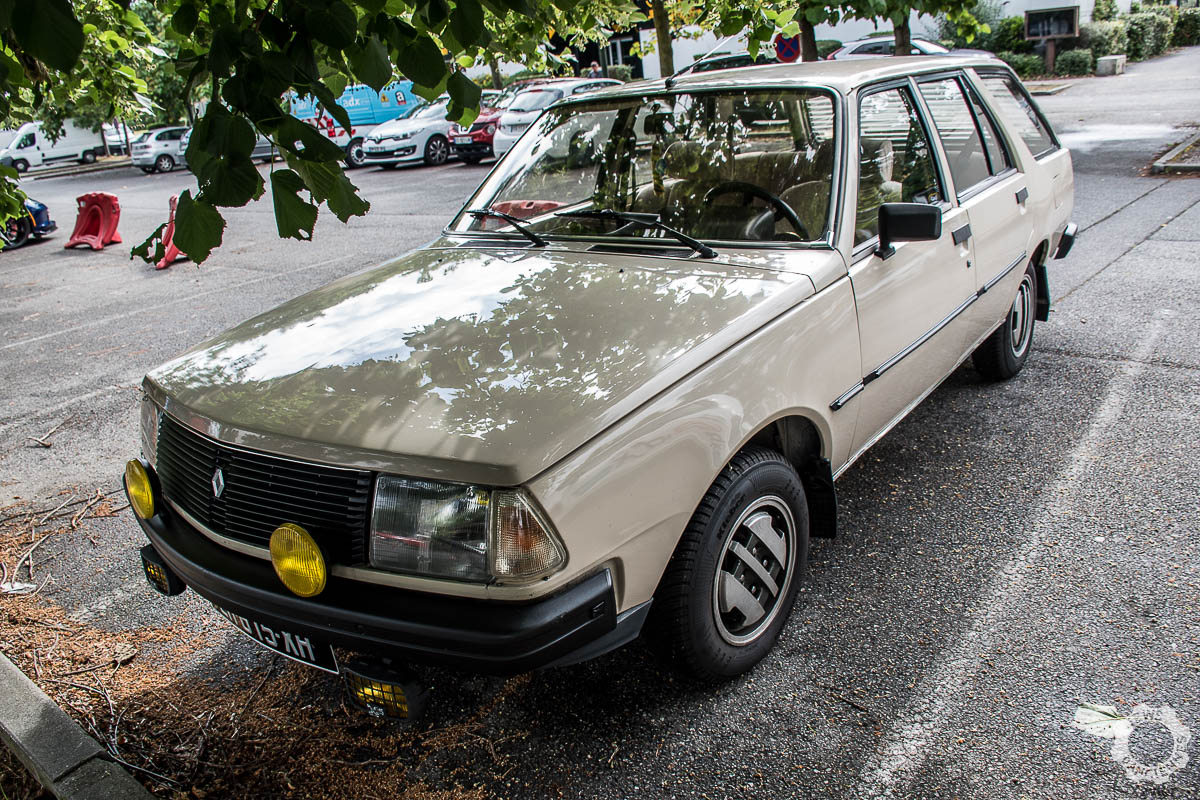 La Renault 18, la berline ambitieuse et oubliée - News d'Anciennes