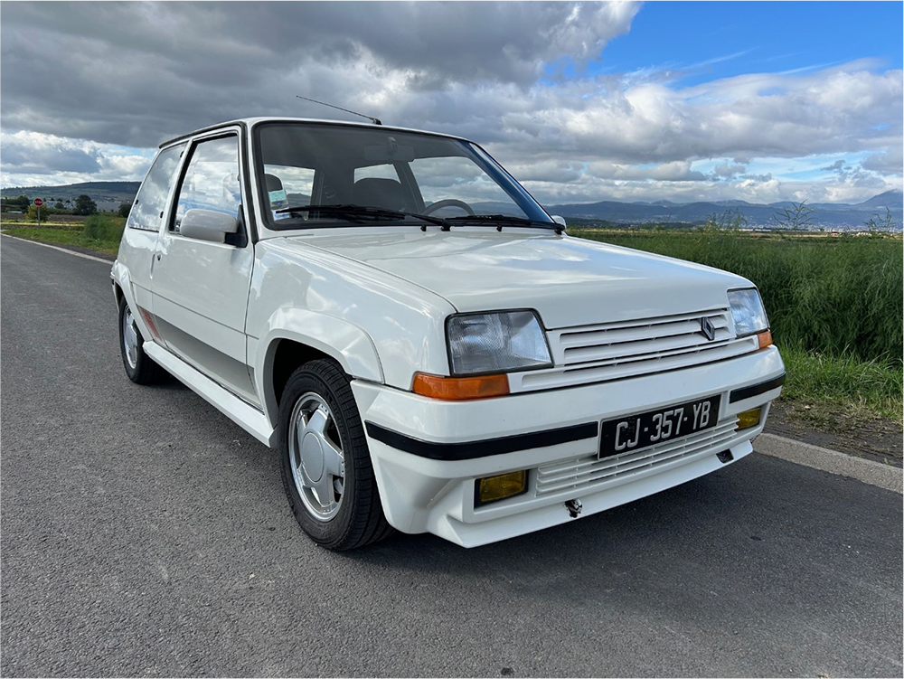 Ventes Osenat d'Epoqu'Auto 2024 : coup d'œil sur les catalogues ...