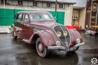 Peugeot 402, une populaire aux nombreux visages et un laboratoire ...