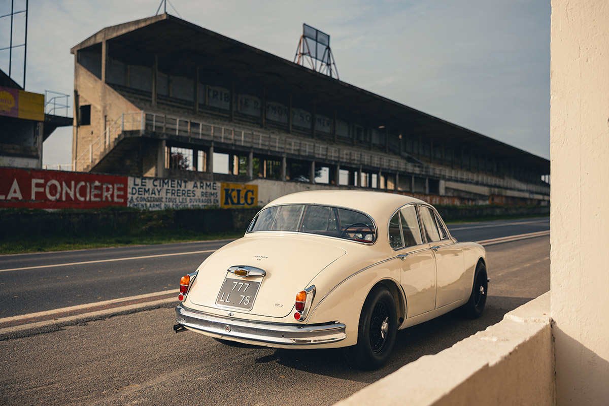 Vente Aguttes du Tour Auto 2026 : sport et compétition au programme ...