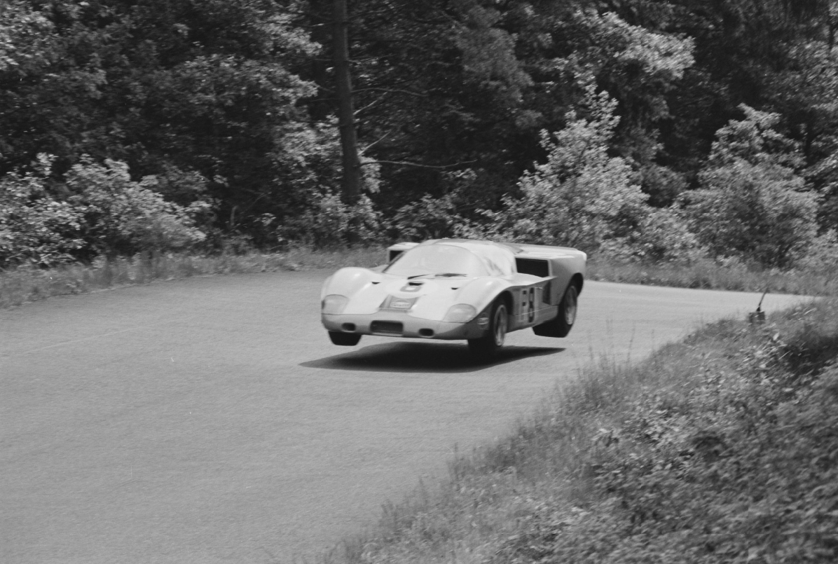 Racing Team : le J. W. Automotive Engineering - News d'Anciennes